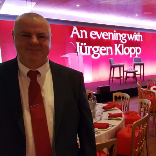 Contact magician Robbie Danson